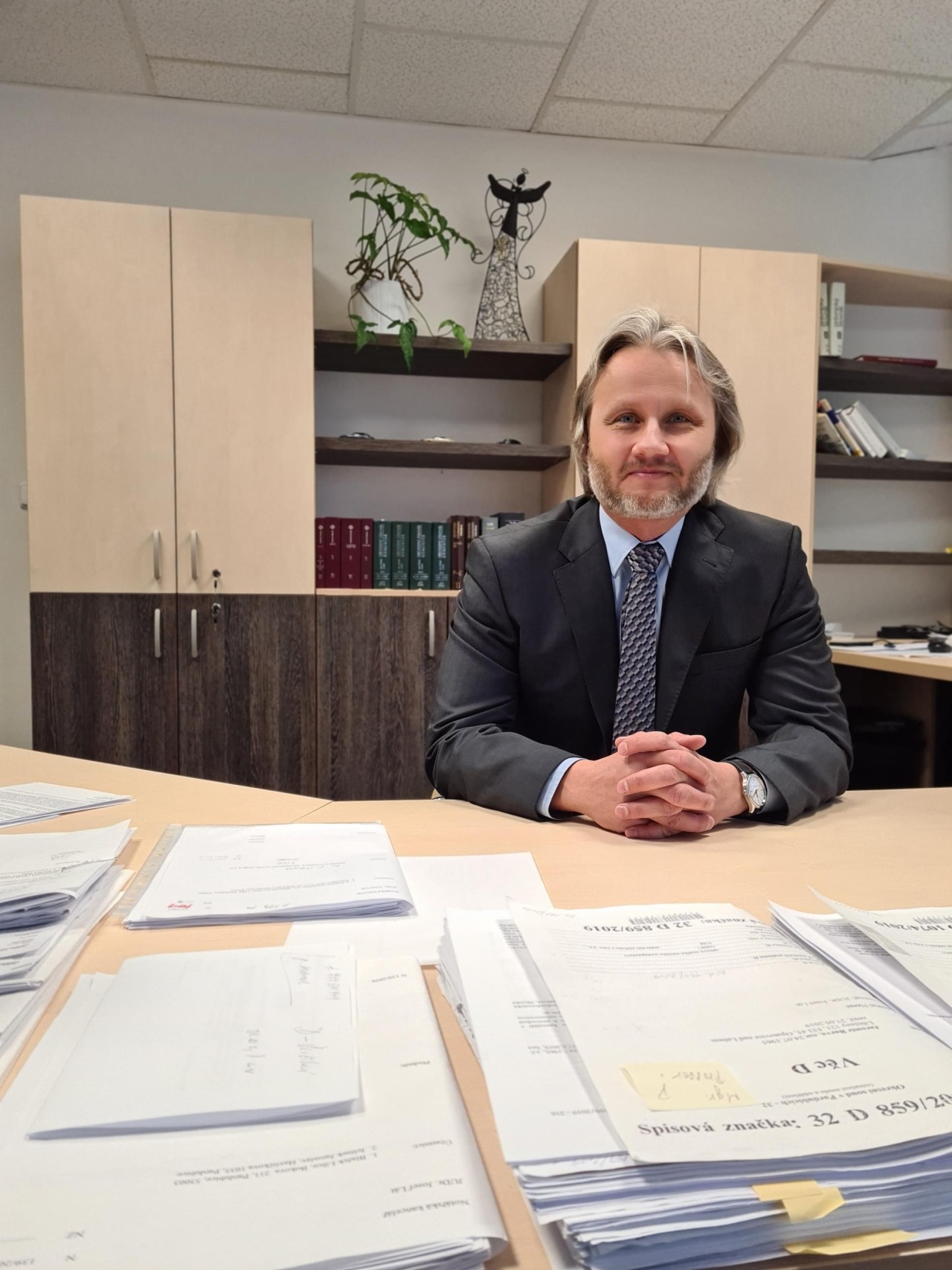 Notář JUDr. Josef Lát | O NÁS Notářské služby v Pardubicích | Rychle ...